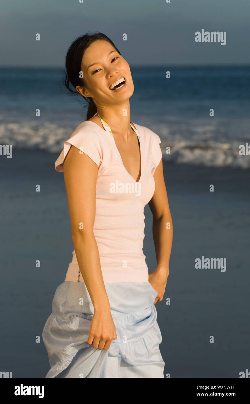 Human beachgoers hi-res stock photography and images - Alamy