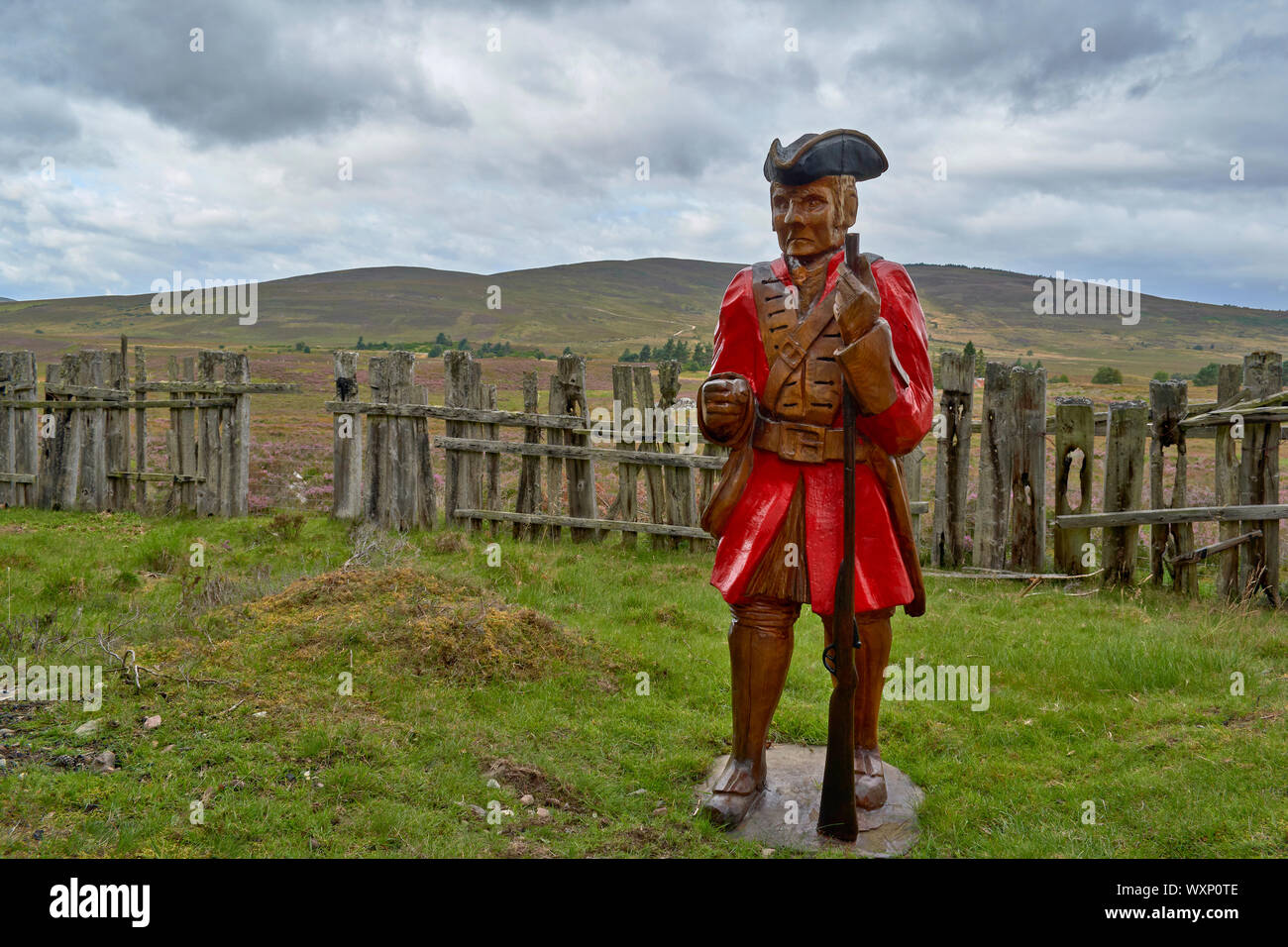 DAVA WAY WALK OR TRAIL DAVA TO GRANTOWN ON SPEY MORAY SCOTLAND A WOODEN ...