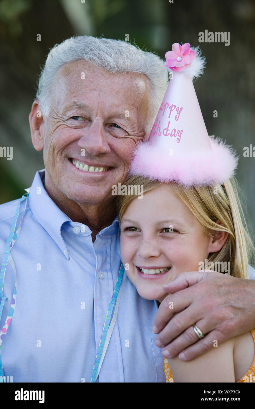 10 12 embracing outdoors hi-res stock photography and images - Alamy