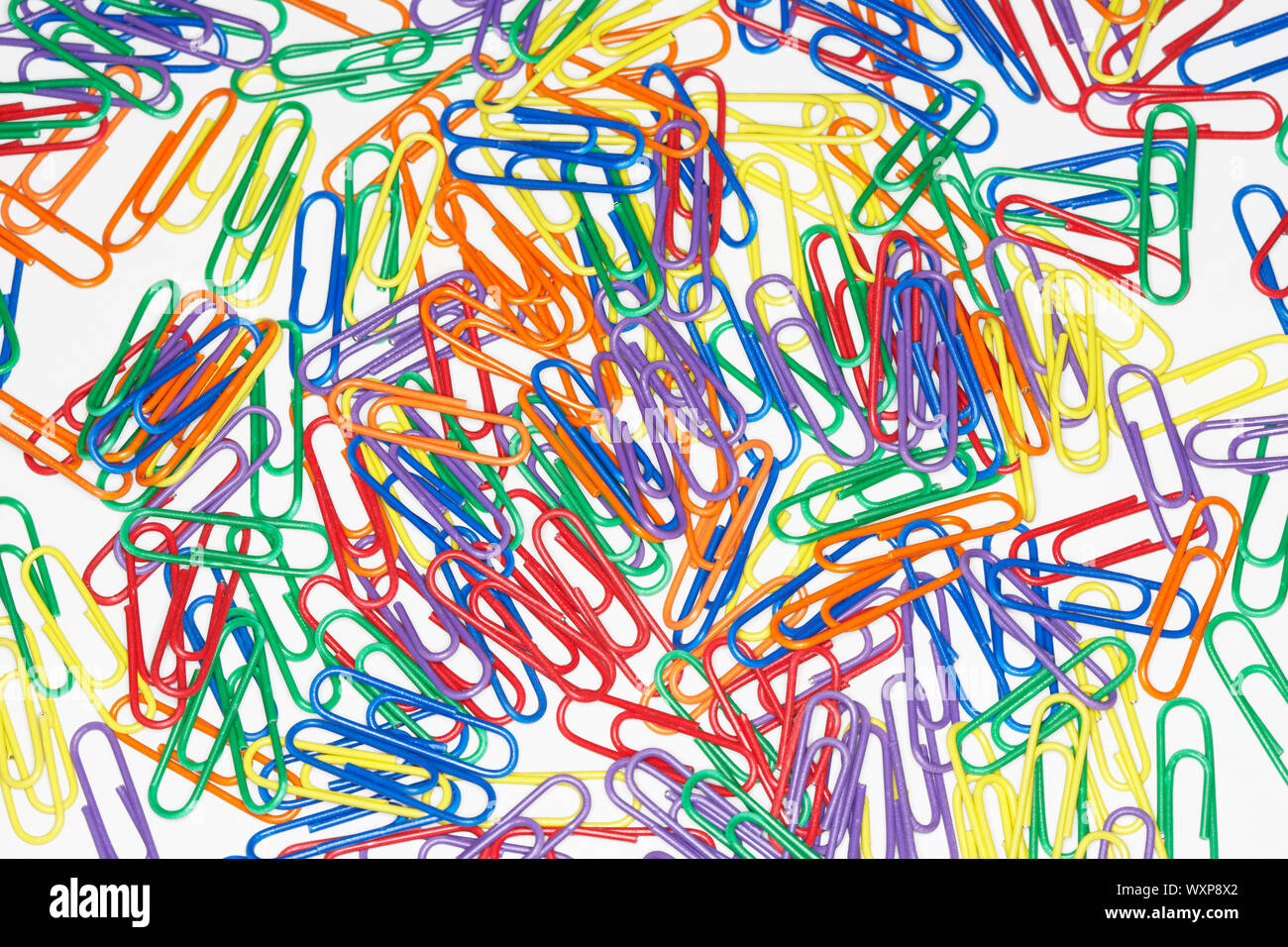 Studio photograph paper clips hi-res stock photography and images - Alamy