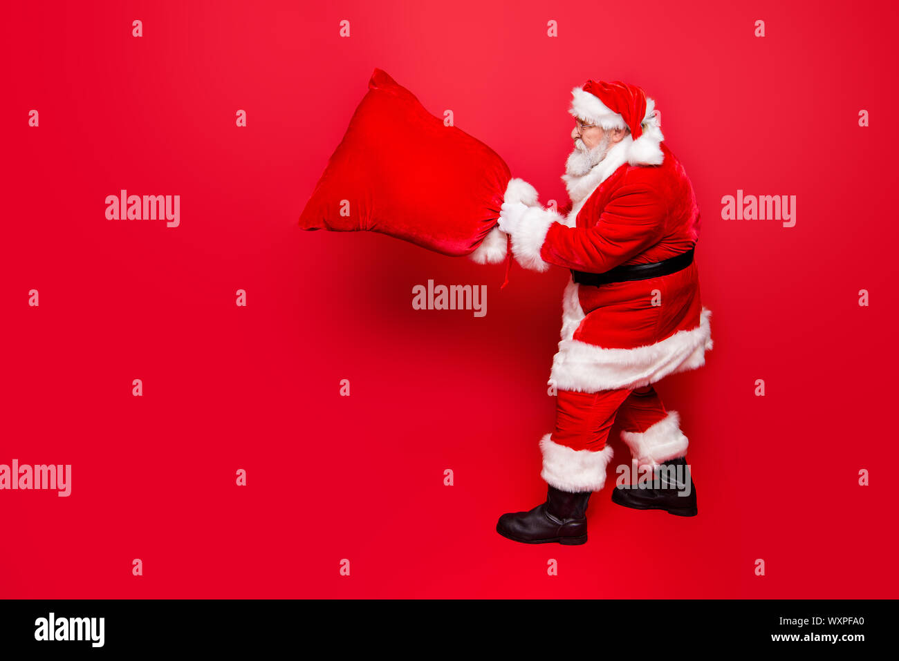 Jolly attractive mature man hi-res stock photography and images - Alamy