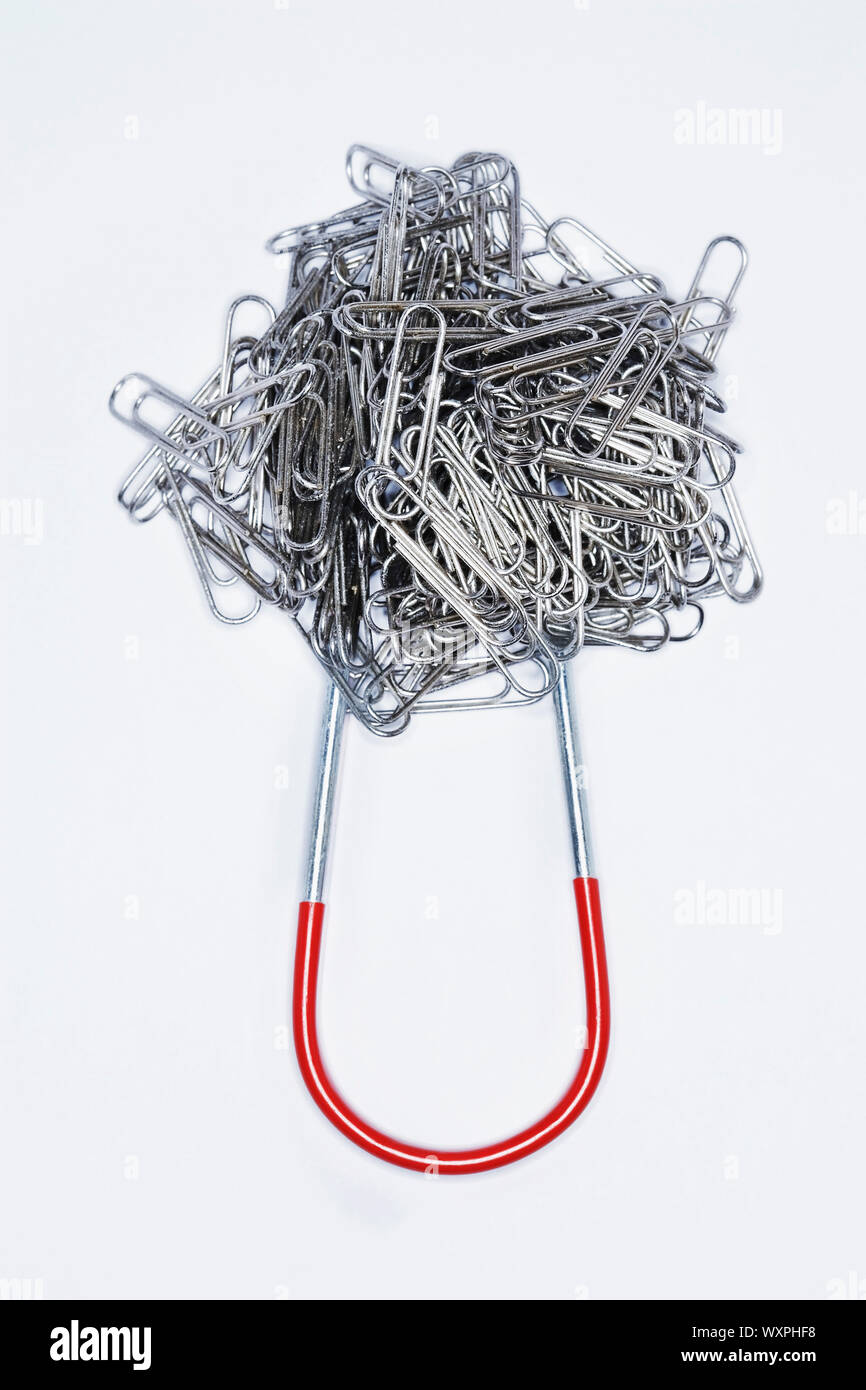 Magnets Attracting High Resolution Stock Photography and Images - Alamy