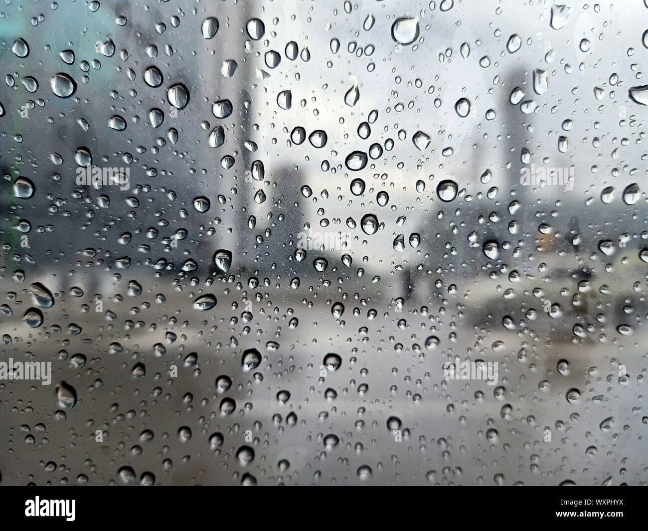 Water droplets on the glass hi-res stock photography and images - Alamy