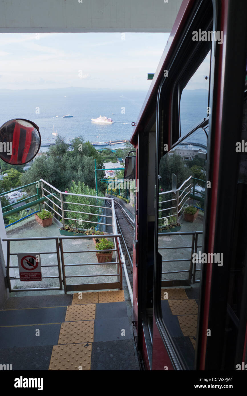 Funicular railway capri hi-res stock photography and images - Alamy