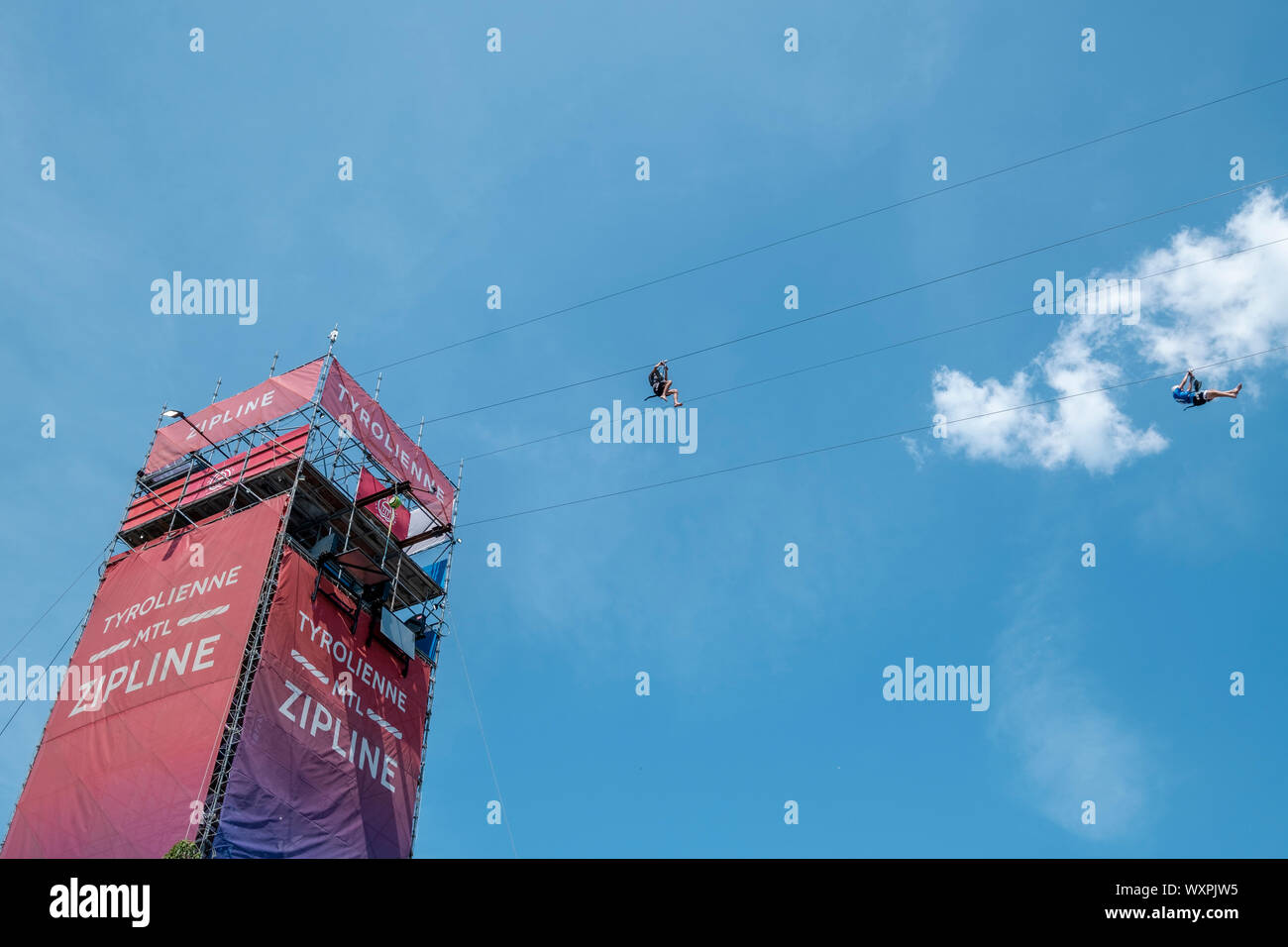 Zipline building hi-res stock photography and images - Alamy