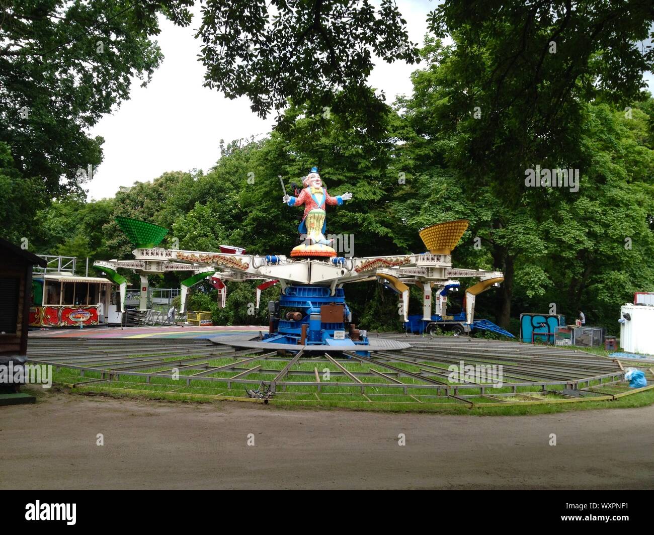 Traveling carnival hi-res stock photography and images - Alamy