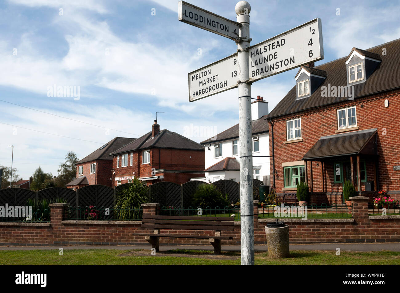Villages signpost hi-res stock photography and images - Alamy