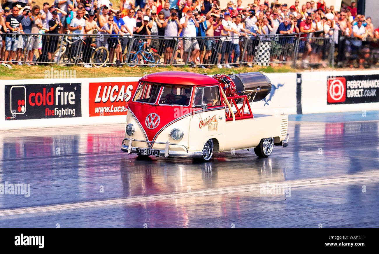 Vw volkswagen camping cars hi-res stock photography and images - Alamy