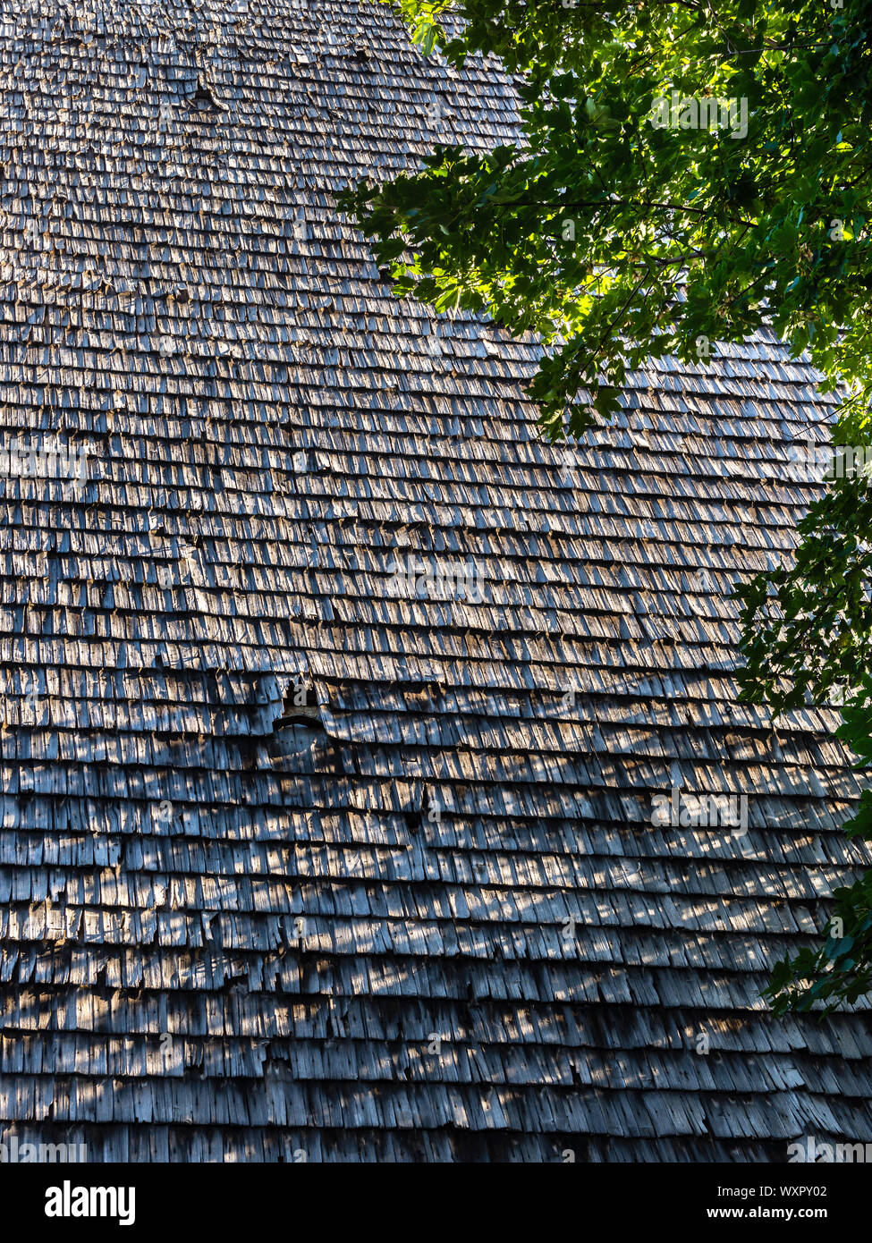 Oak shingle hi-res stock photography and images - Alamy
