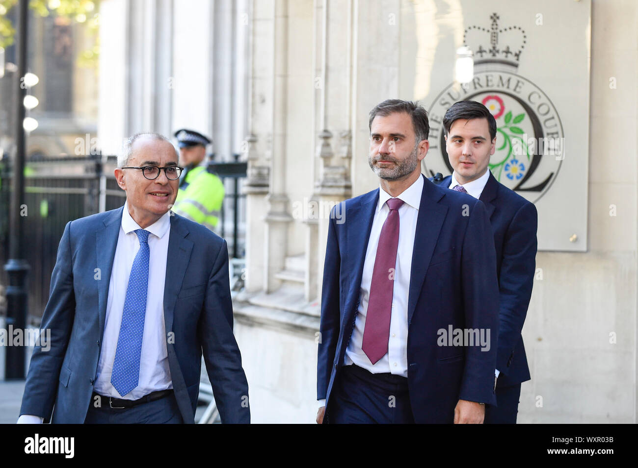 Lord pannick qc leaves the supreme court hi-res stock photography and ...
