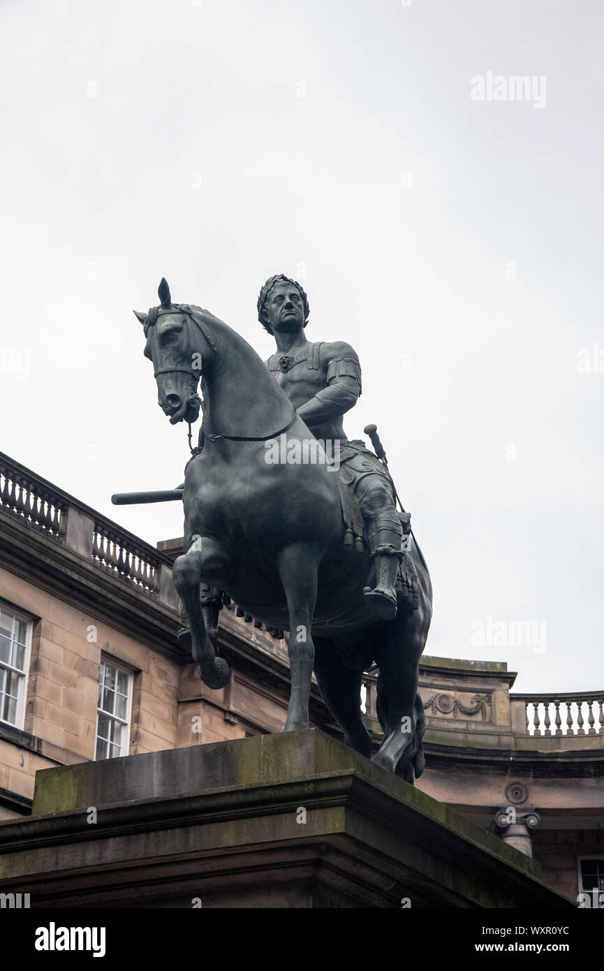 Charles Ii Statue High Resolution Stock Photography and Images - Alamy