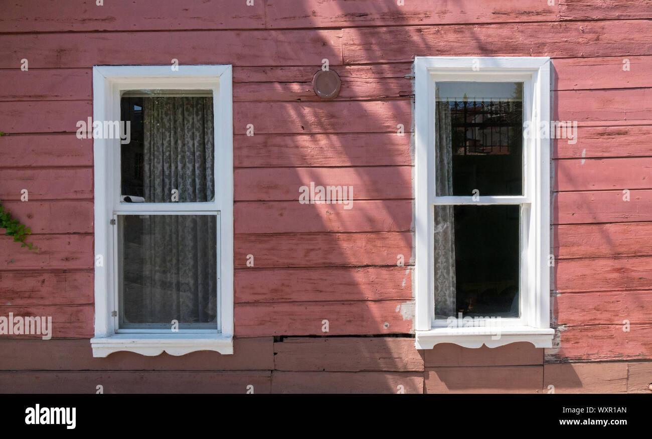 Pink window frame hi-res stock photography and images - Alamy