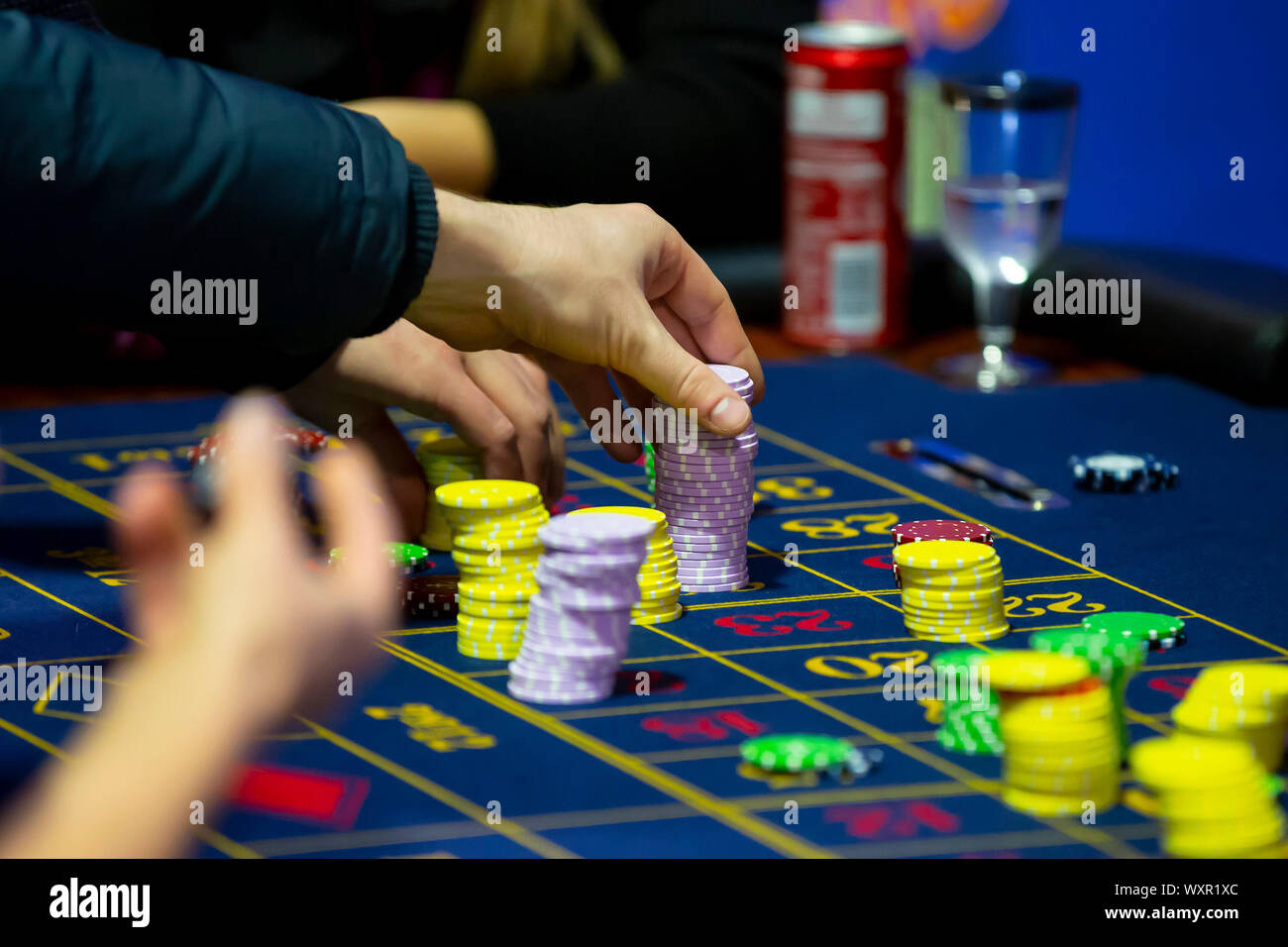 Hands down game hi-res stock photography and images - Alamy