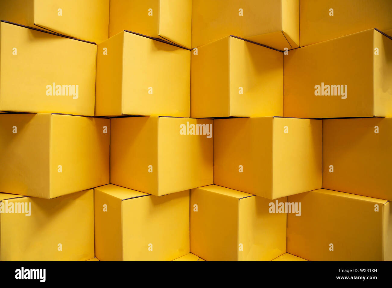 Yellow express hi-res stock photography and images - Alamy