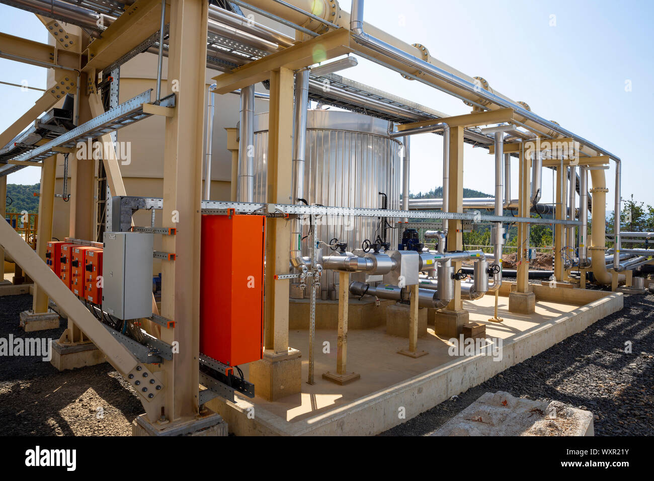 Gold mine processing plant hi-res stock photography and images - Alamy