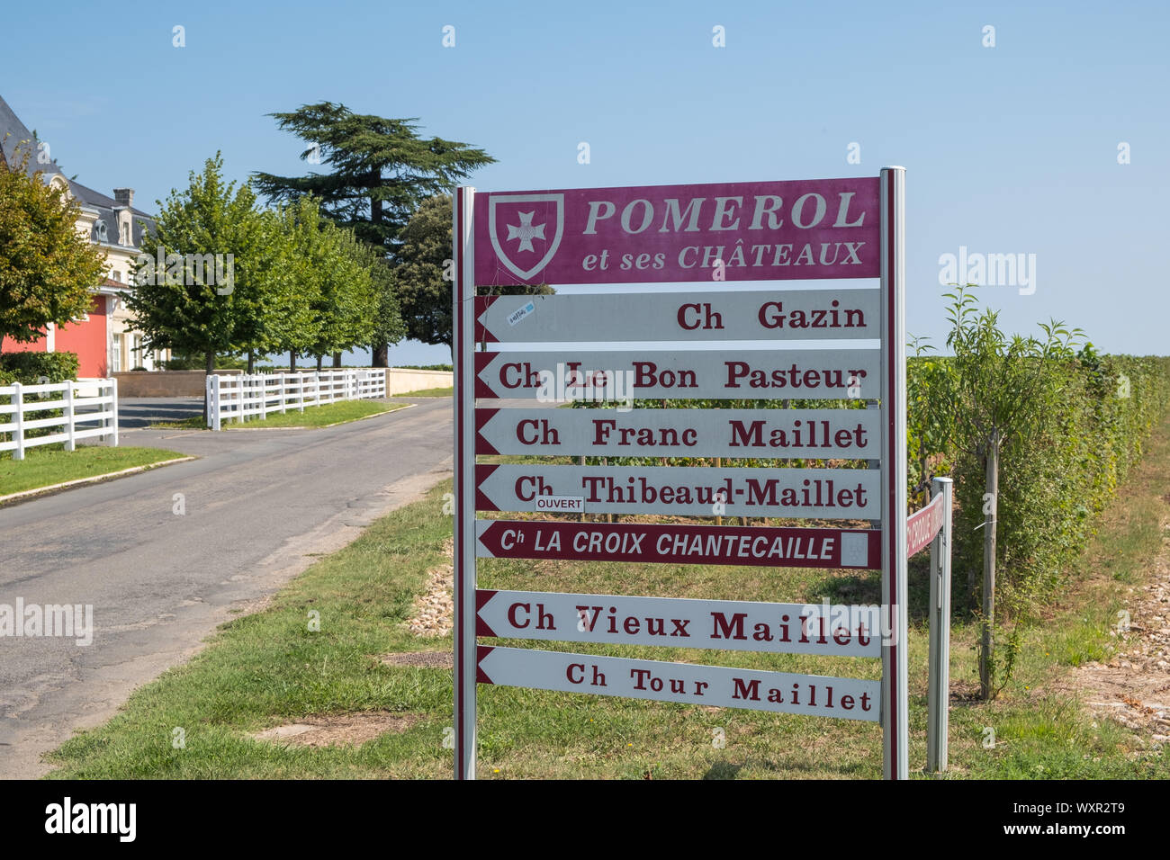 Pomerol chateaux sign hi-res stock photography and images - Alamy