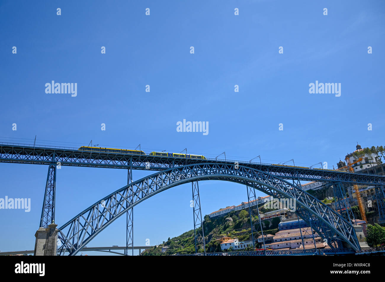Train porto douro hi-res stock photography and images - Alamy