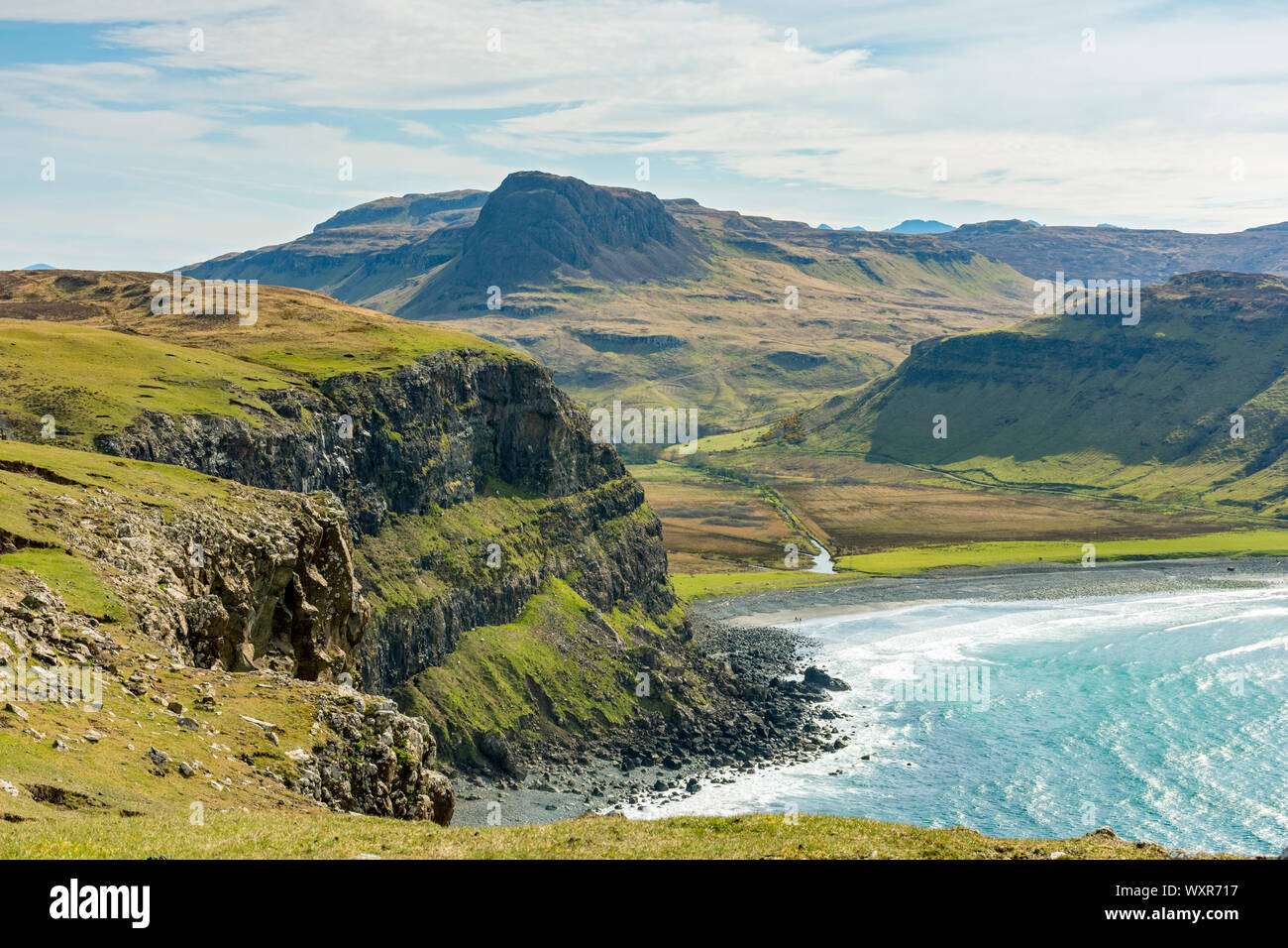 Talisker bay, skye hi-res stock photography and images - Alamy