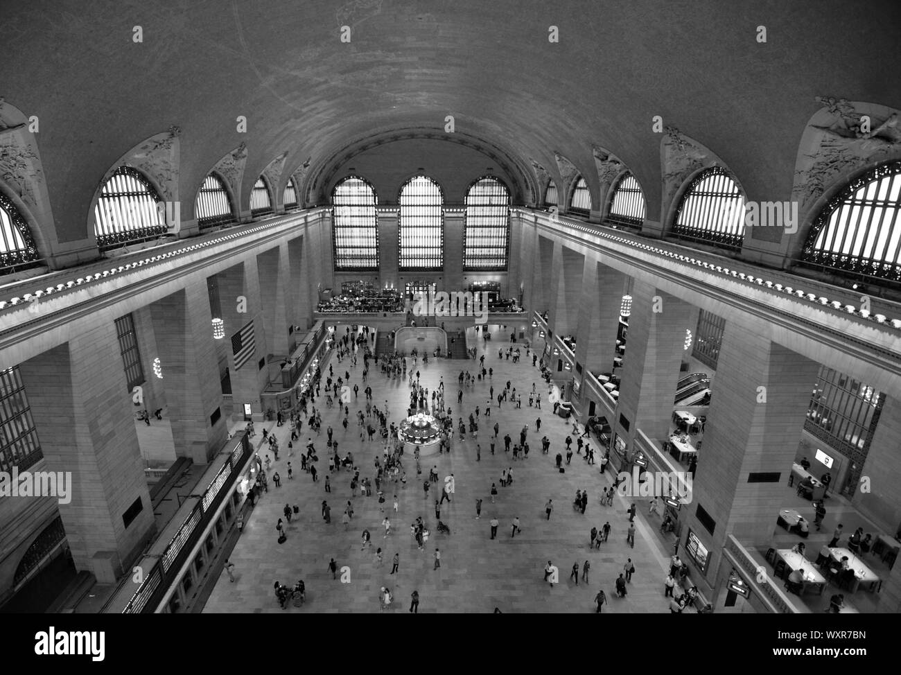 Train new york subway line Black and White Stock Photos & Images - Alamy