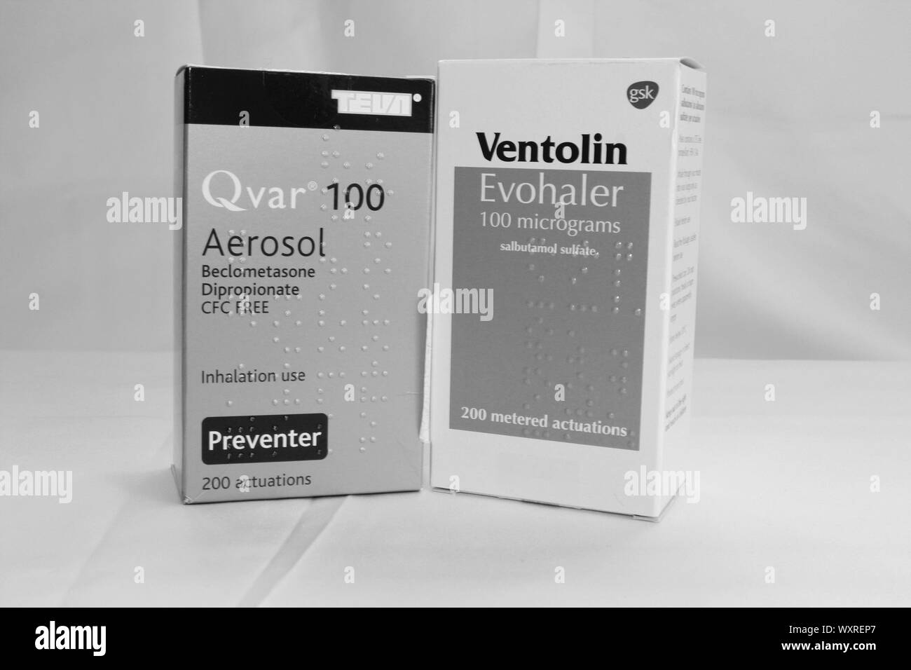 Asthma inhaler spacer Black and White Stock Photos & Images - Alamy