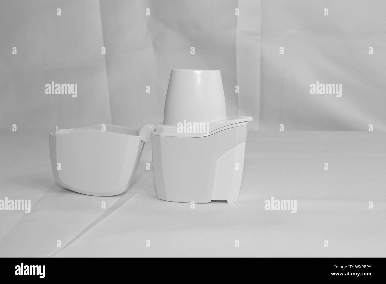 Ventolin asthma inhaler Black and White Stock Photos & Images - Alamy