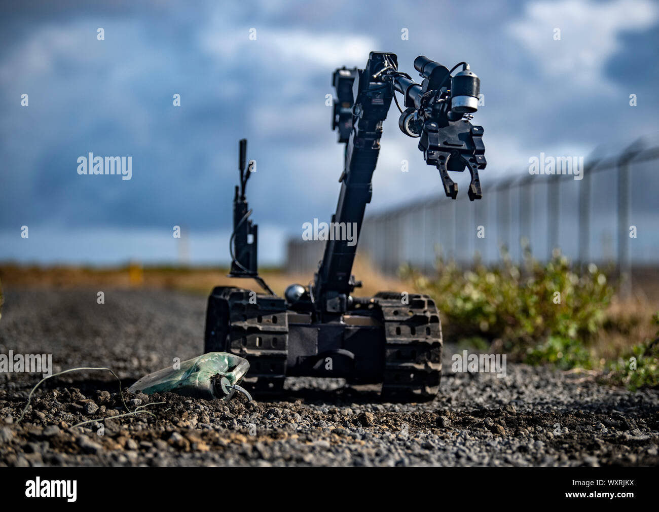 190912-N-LL146-1030 KEFLAVIK, Iceland (Sept. 12, 2019) ¬– An Explosive ...