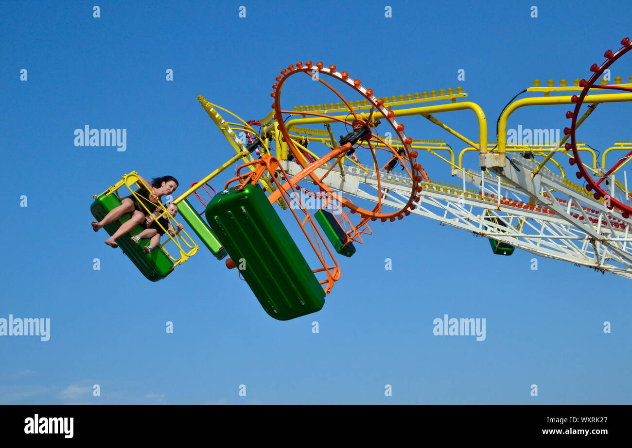 Fairground uk hi-res stock photography and images - Alamy