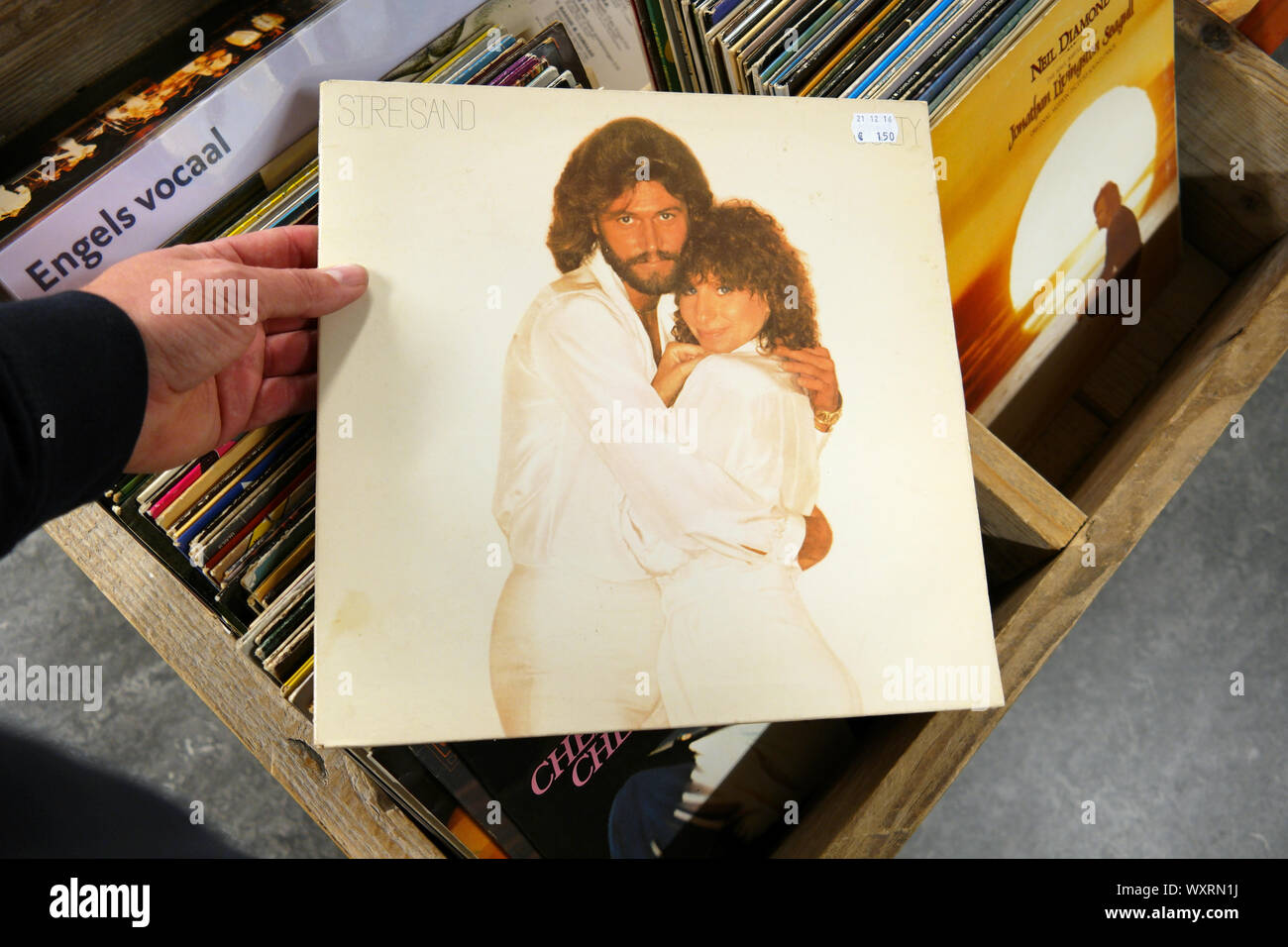 Barbra streisand hi-res stock photography and images - Alamy