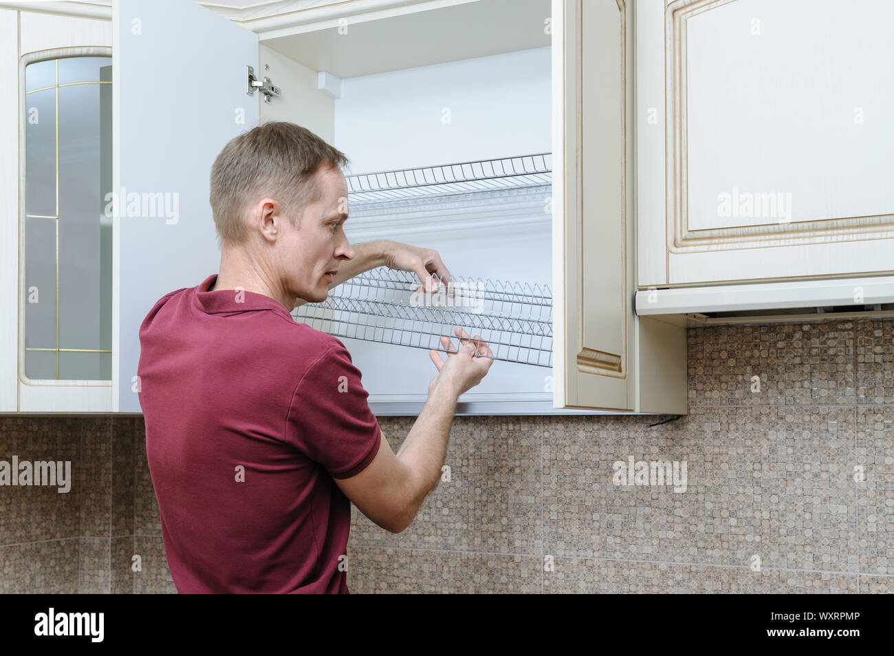 Installation rack hi-res stock photography and images - Alamy