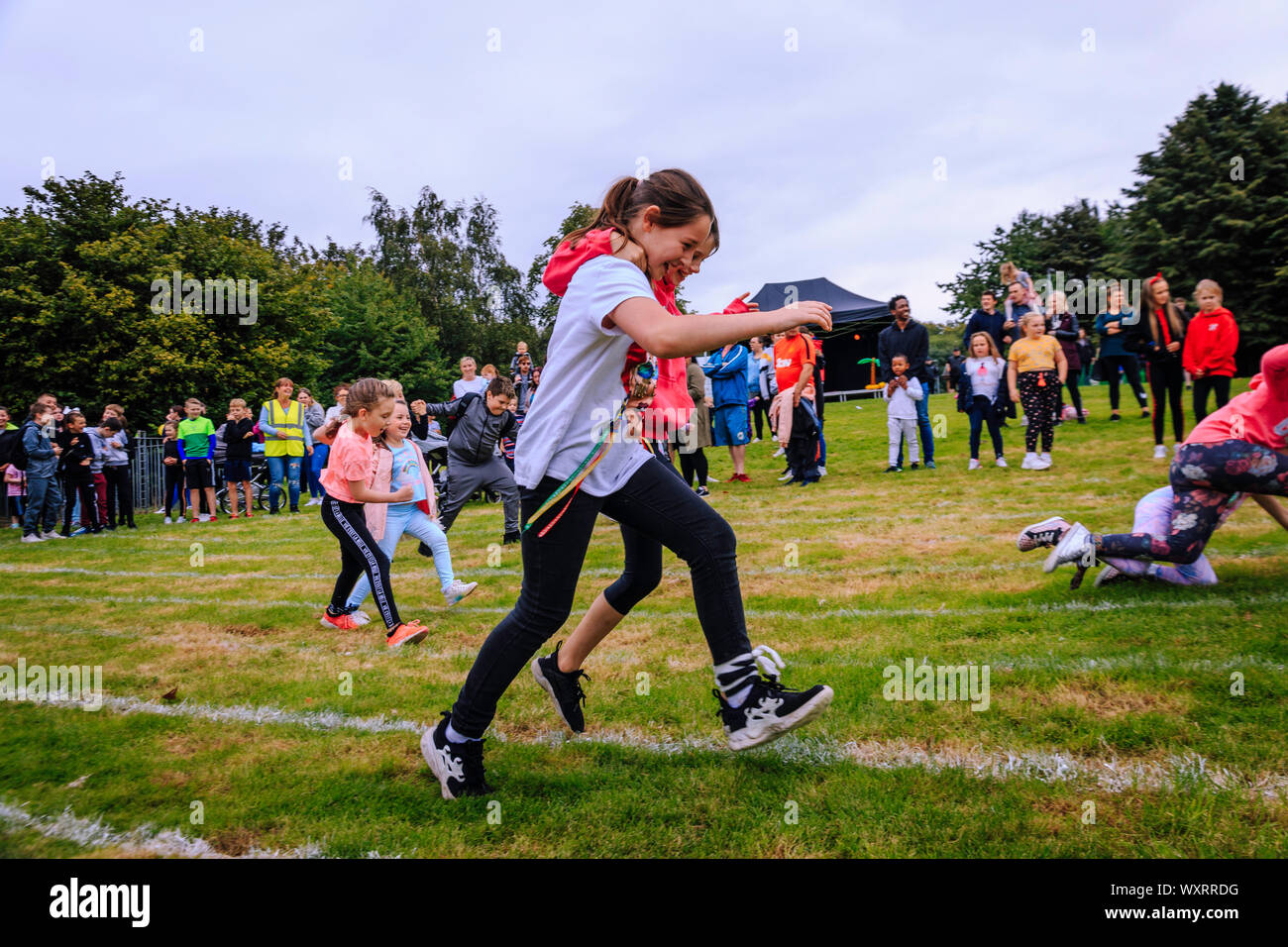 Egg and spoon race sports day hi-res stock photography and images - Alamy