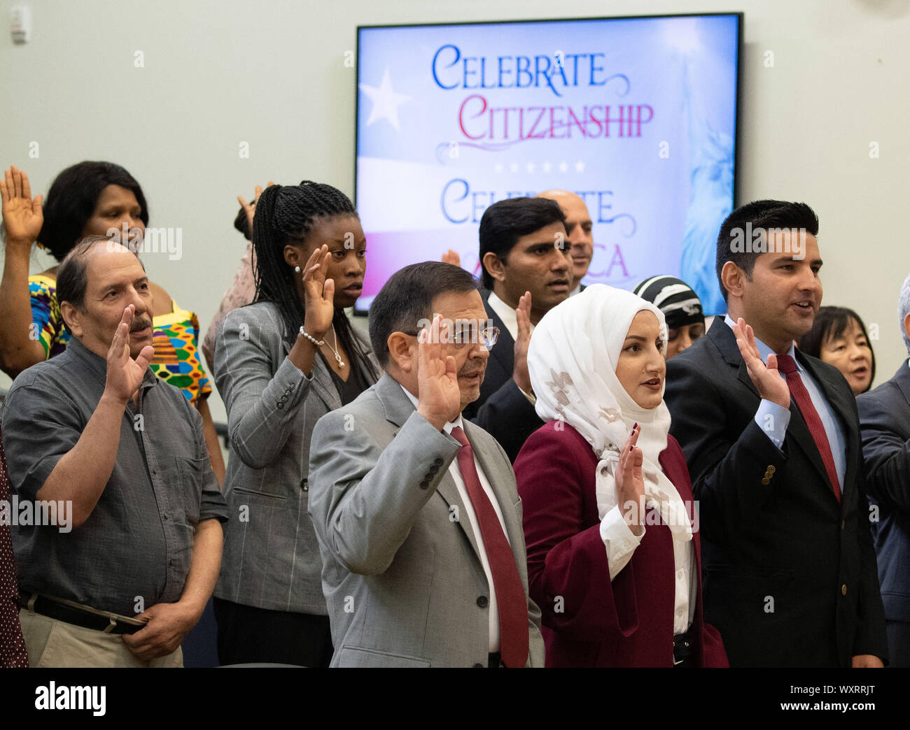 Oath of citizenship hi-res stock photography and images - Alamy