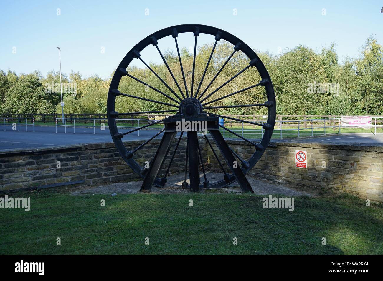 Mine pit england yorkshire hi-res stock photography and images - Alamy