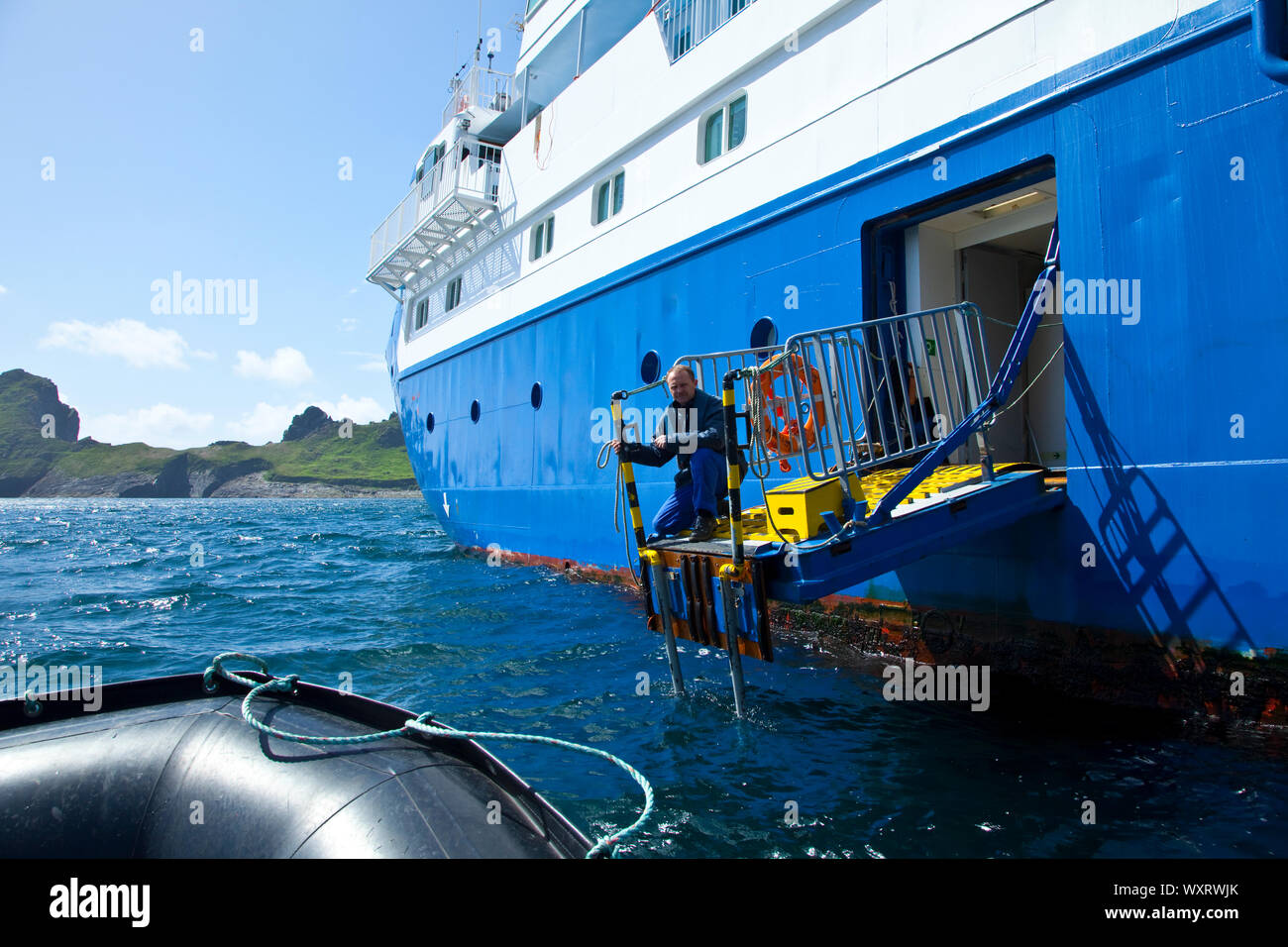 Embarque en M.V. Quest. Village Bay. Isla St. Kilda. Outer Hebrides ...