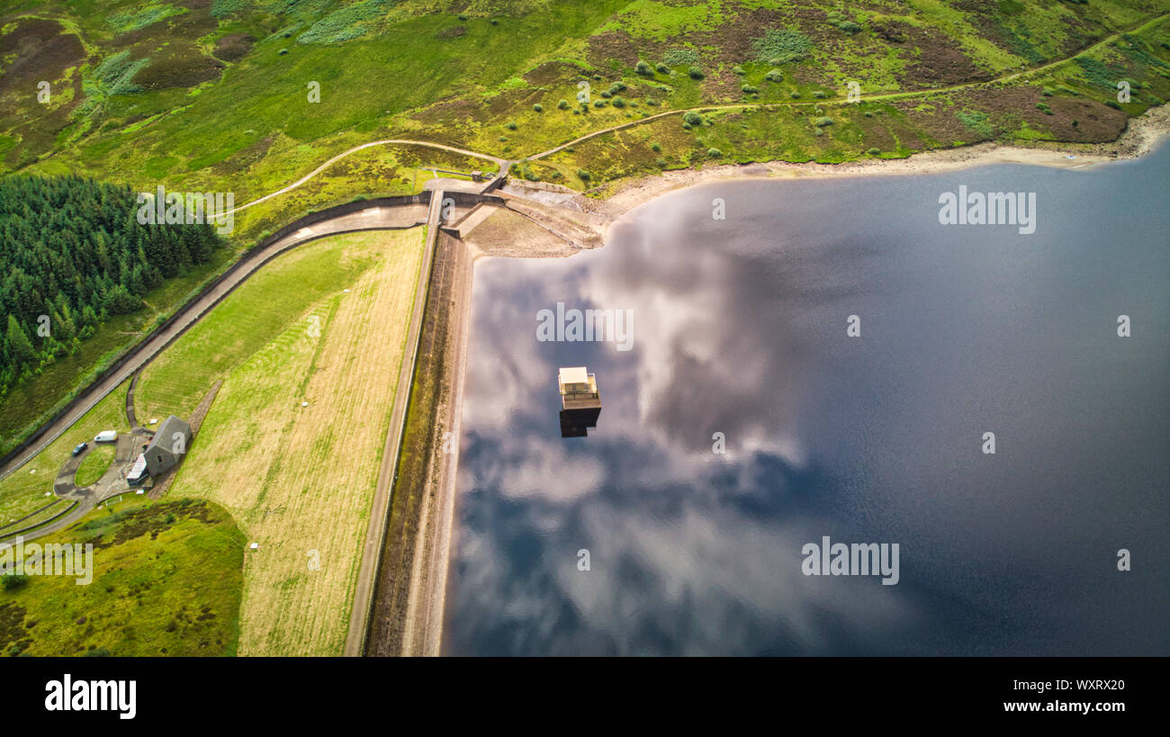 Loch turret reservoir summer hi-res stock photography and images - Alamy