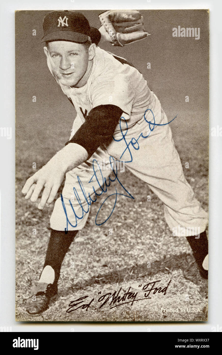 Autographed 1950s era baseball card of Hall of Fame pitcher Whitey Ford ...