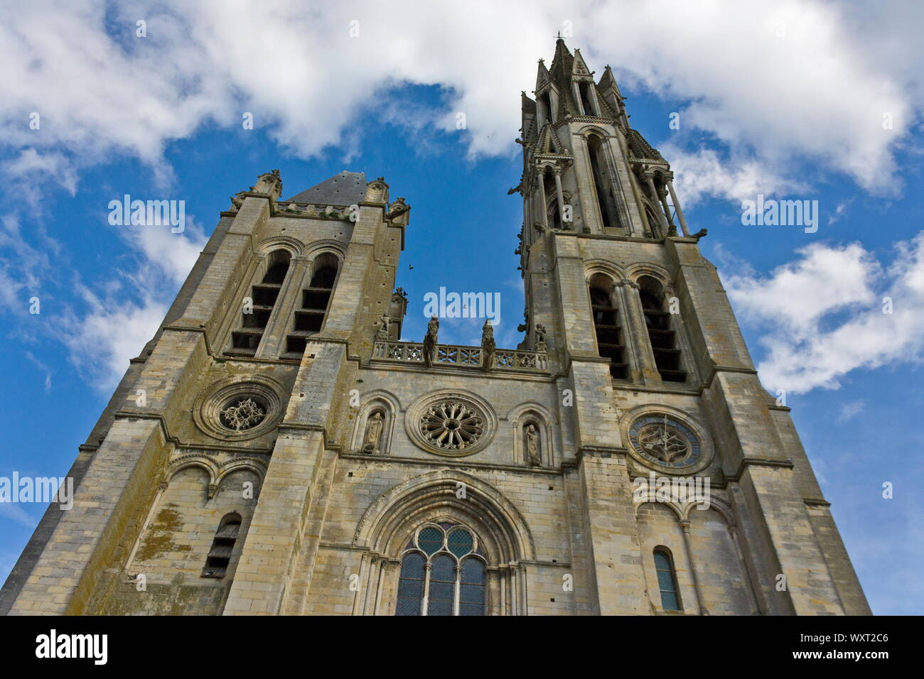 Notre dame de senlis hi-res stock photography and images - Alamy