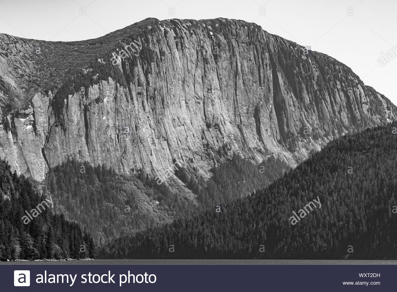 Cliff Landforms High Resolution Stock Photography and Images - Alamy