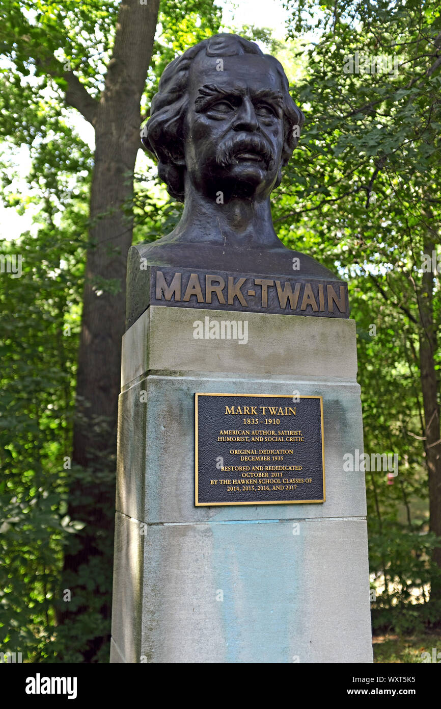 Bust of Samuel Langhorne Clemens, known as Mark Twain, honoring the ...