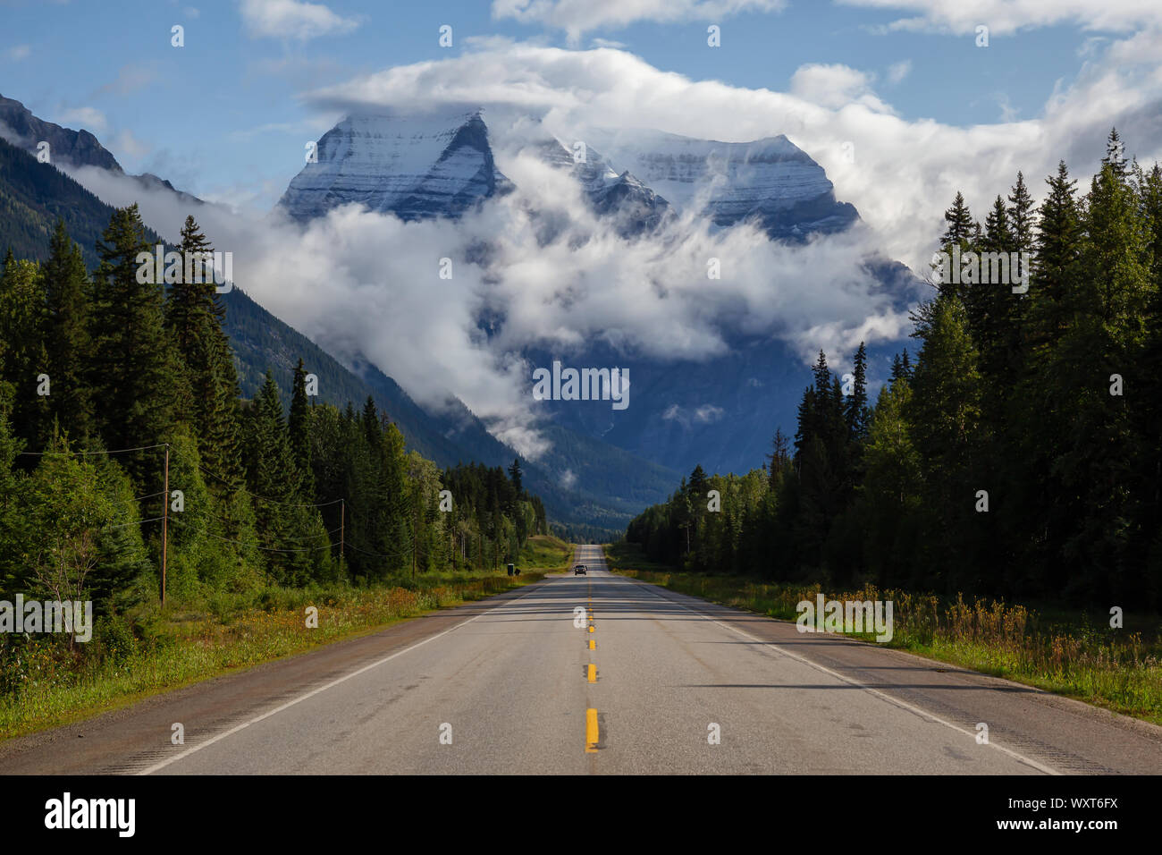 Yellowhead hwy hi-res stock photography and images - Alamy