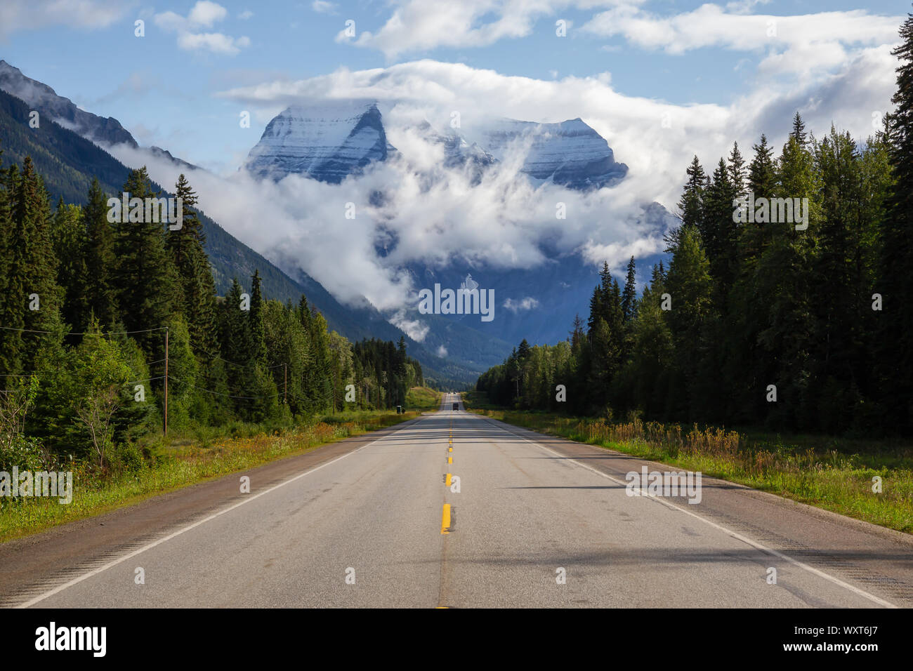 Yellowhead hwy hi-res stock photography and images - Alamy