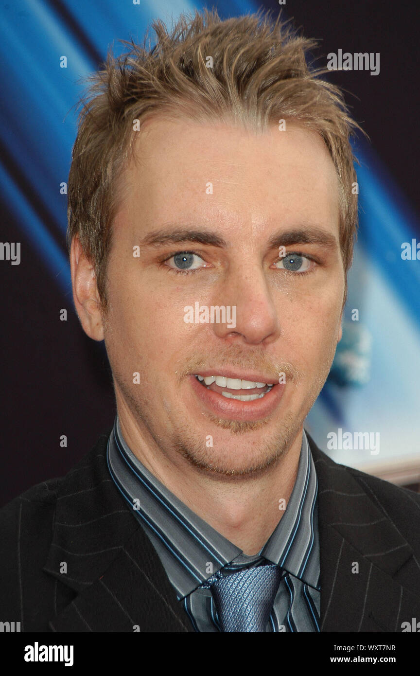 Dax Shepard at the Los Angeles Premiere of "Zathura: A Space Adventure ...