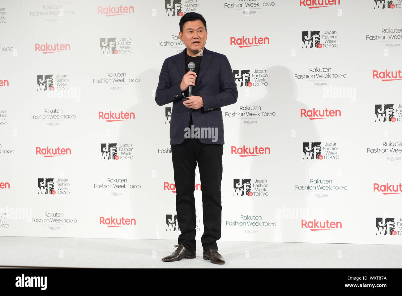 Hiroshi mikitani founder ceo rakuten hi-res stock photography and ...