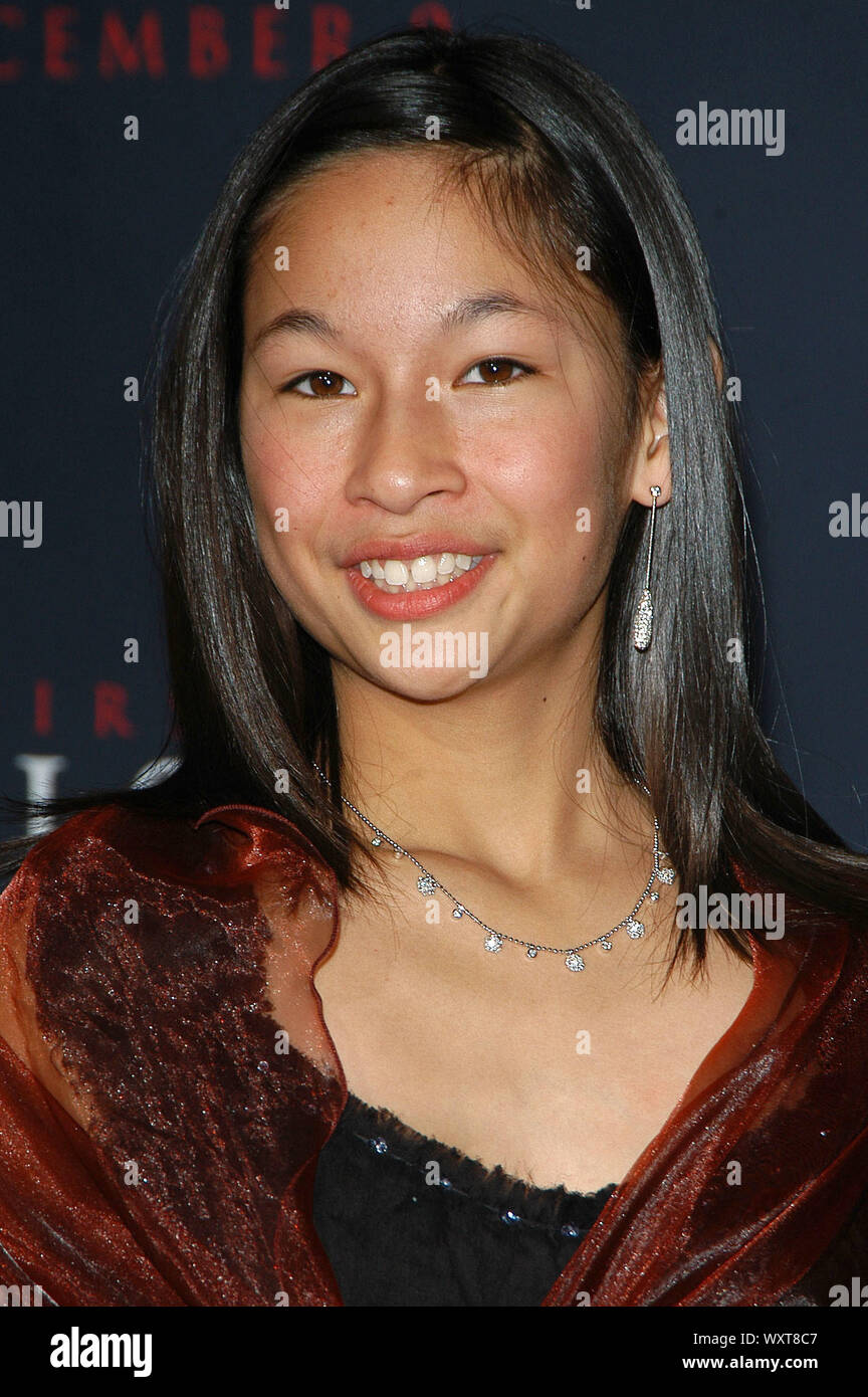 Zoe Weizenbaum at the Los Angeles Premiere of "Memoirs Of A Geisha ...