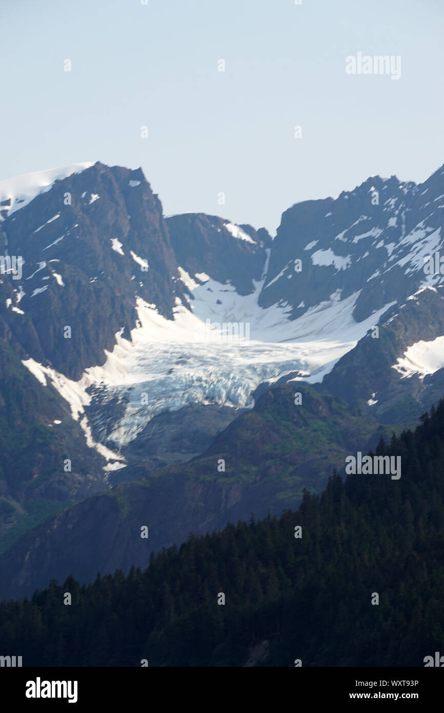 Cirque glacier mountain hi-res stock photography and images - Alamy