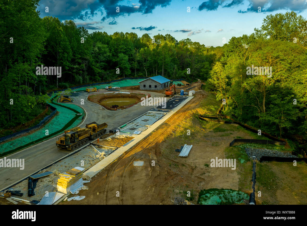 Two storey bus hi-res stock photography and images - Alamy