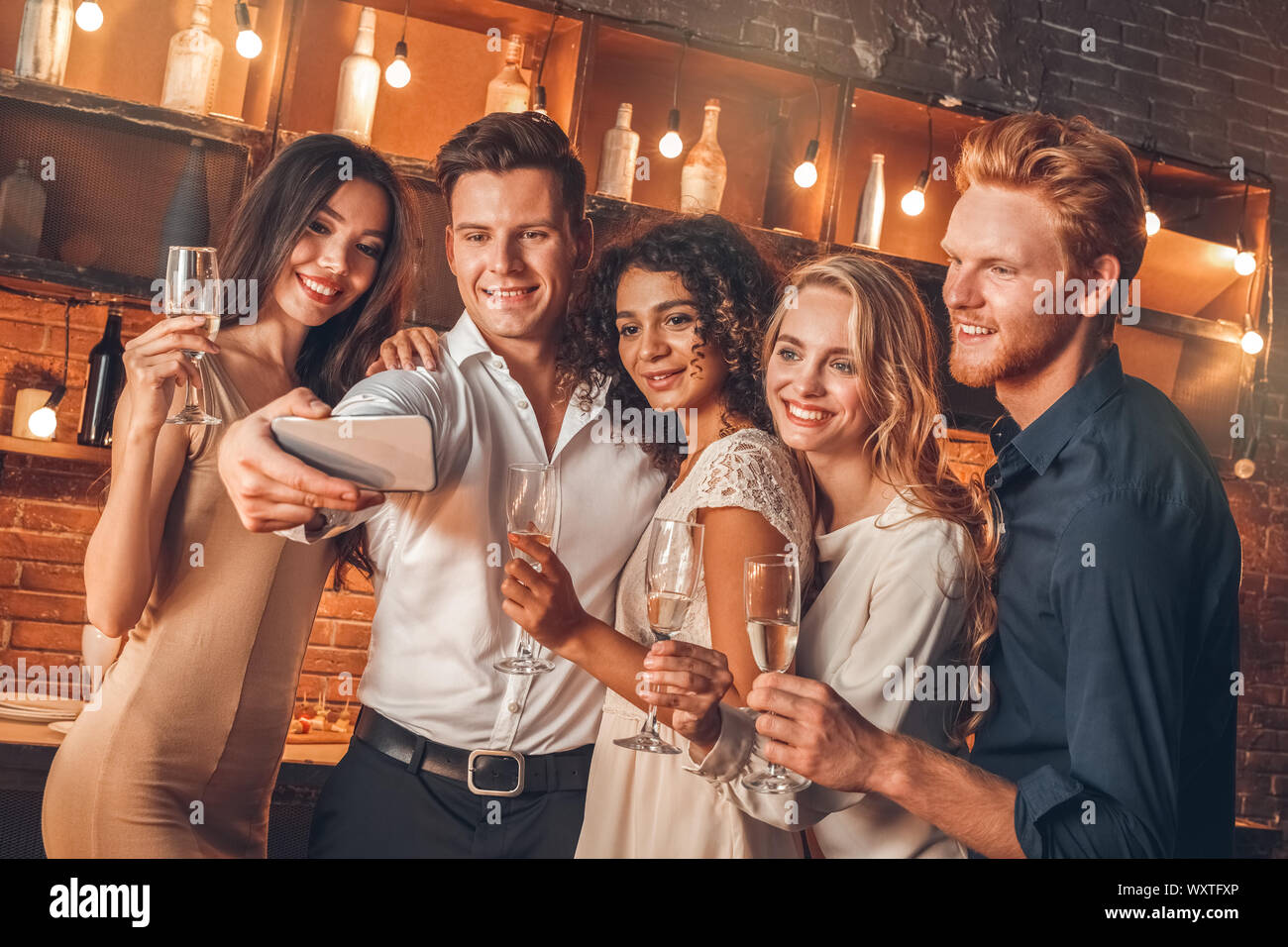 Women taking pictures party hi-res stock photography and images - Alamy