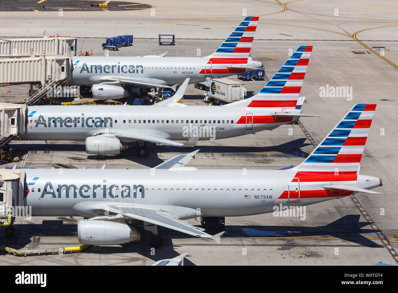 Phoenix, Arizona – April 8, 2019: American Airlines Airbus A320 ...