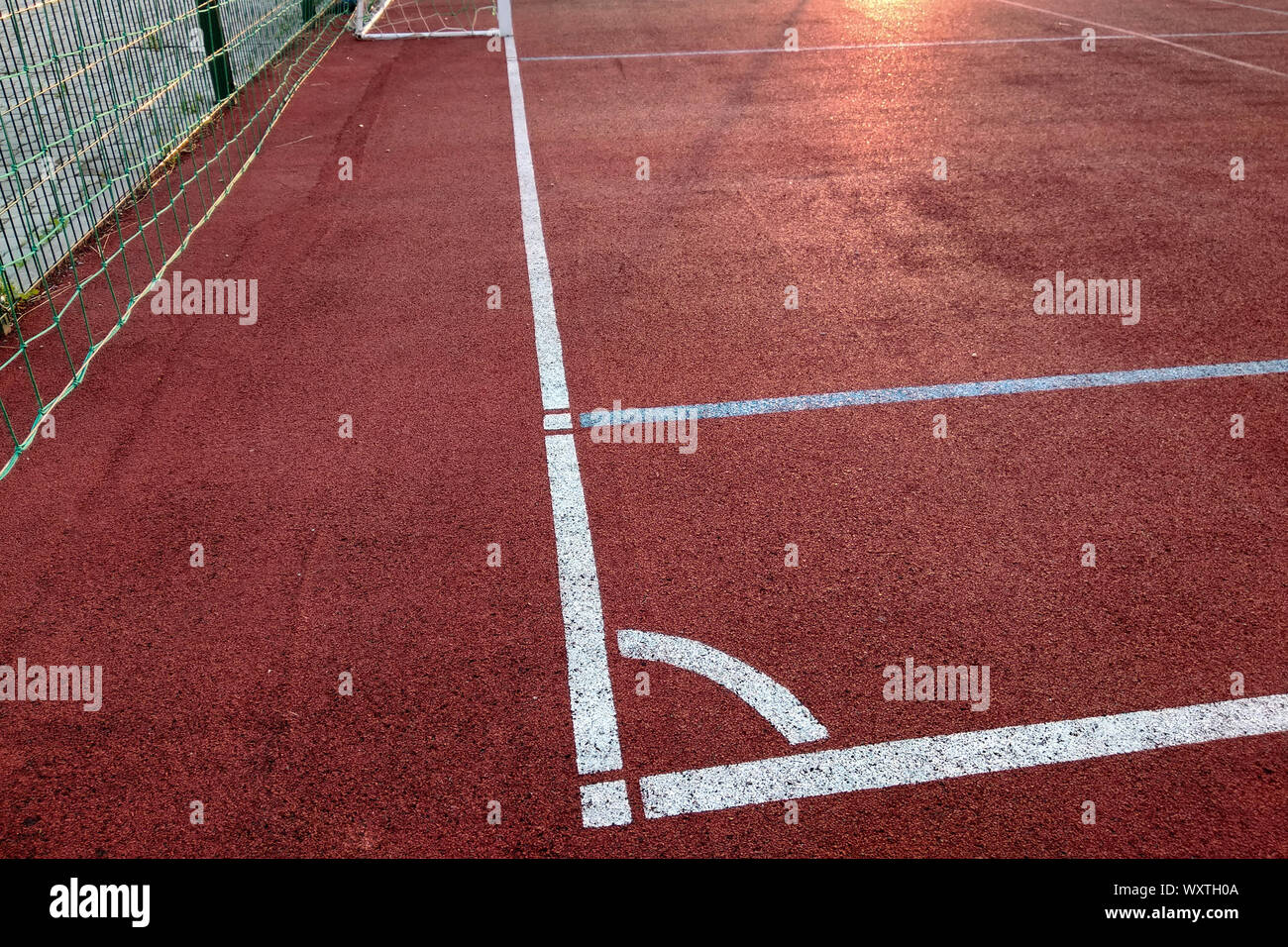 Close-up of white marking lines of outdoor basketball court Stock Photo ...