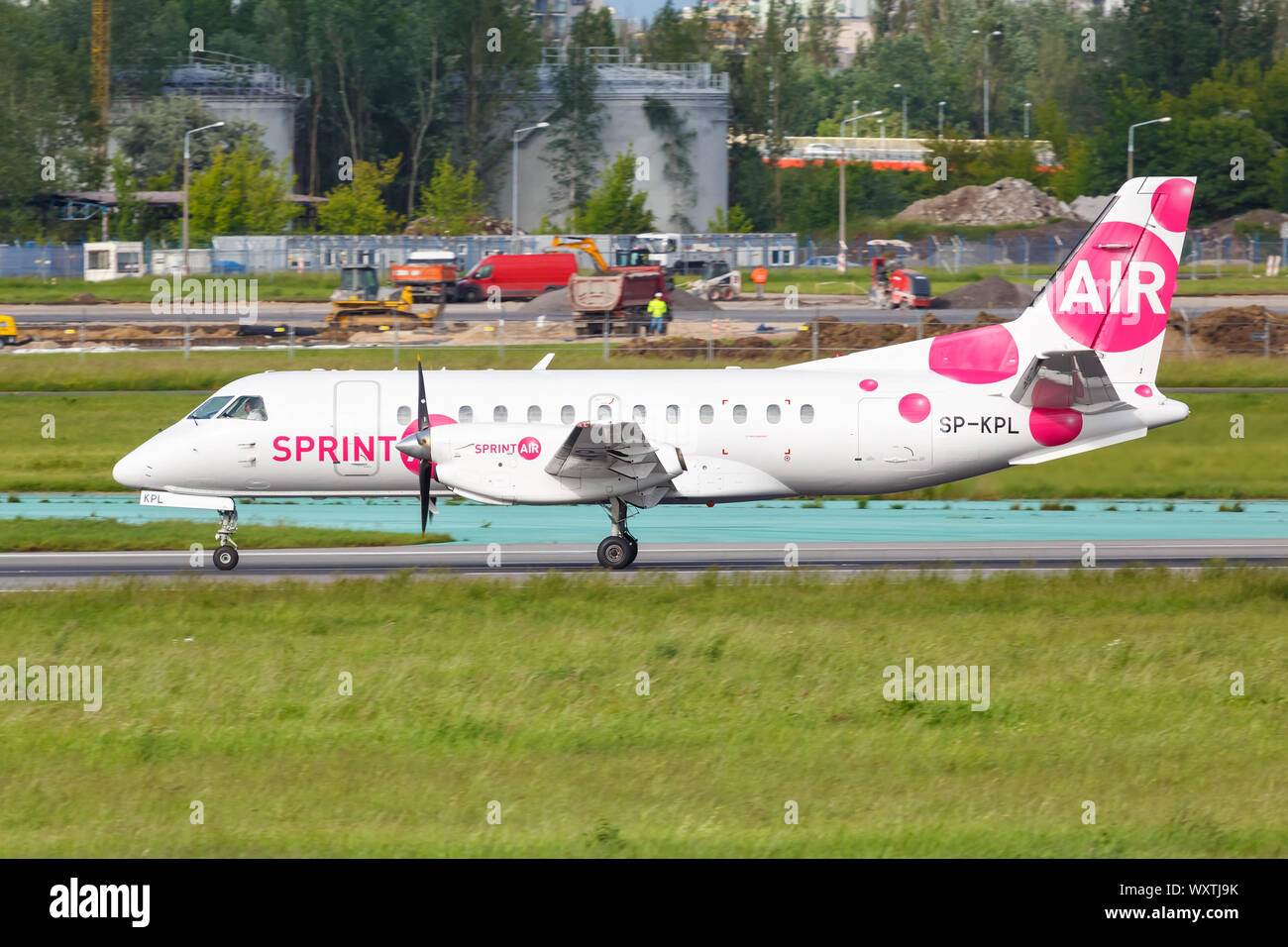 Saab 340 aircraft hi-res stock photography and images - Alamy
