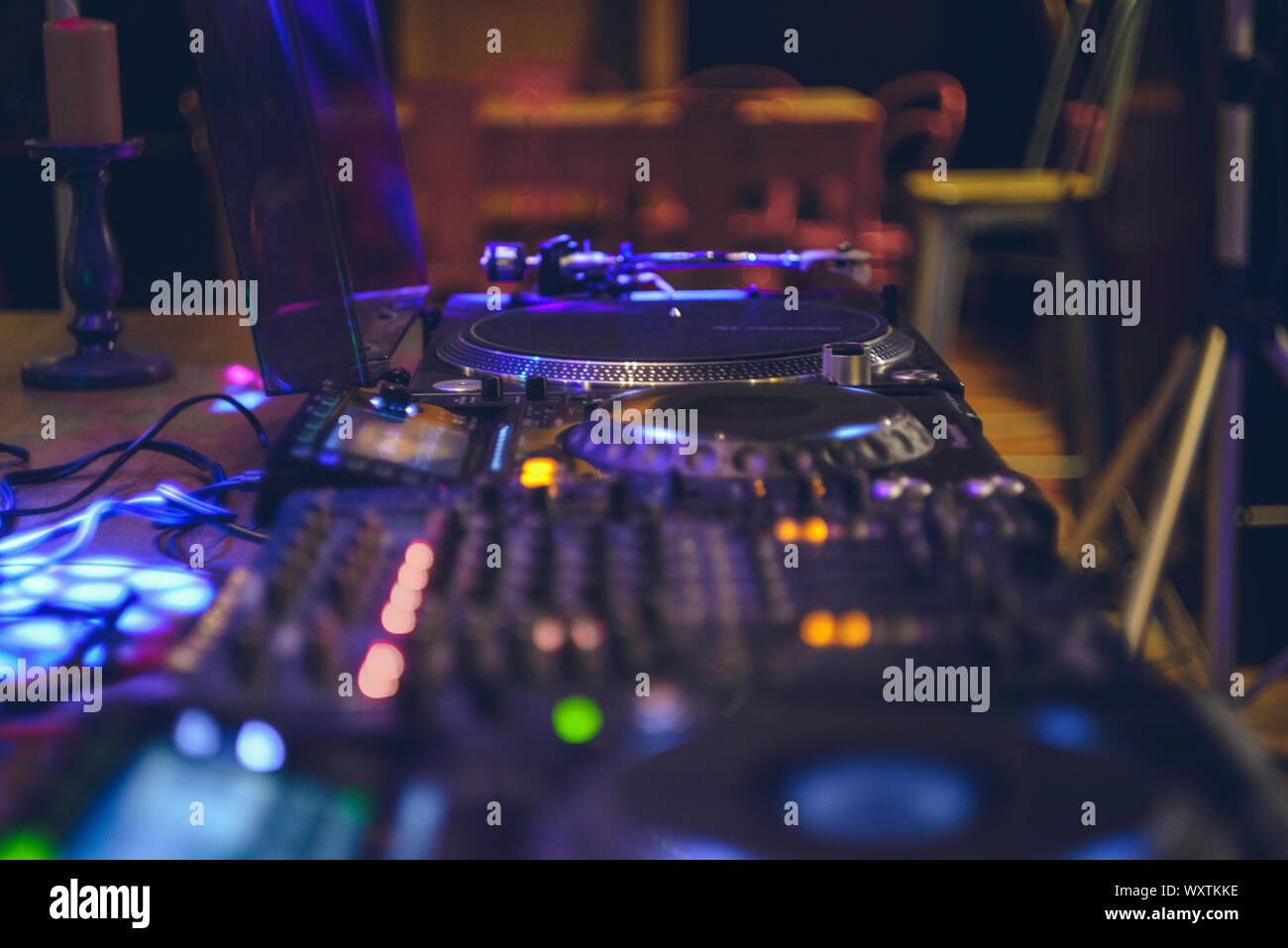 Cd deck hi-res stock photography and images - Alamy